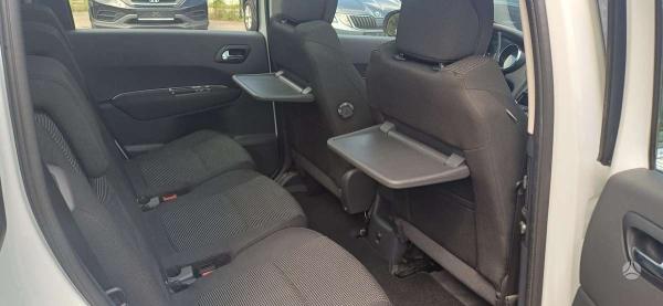 Balts Peugeot 5008 2010 Kauņa, ar dzinēja tilpumu 1.60 L un nobraukumu 247 tūkst. km par 3750 €, foto 10 vietnē AUTOMOTO.COM.LV