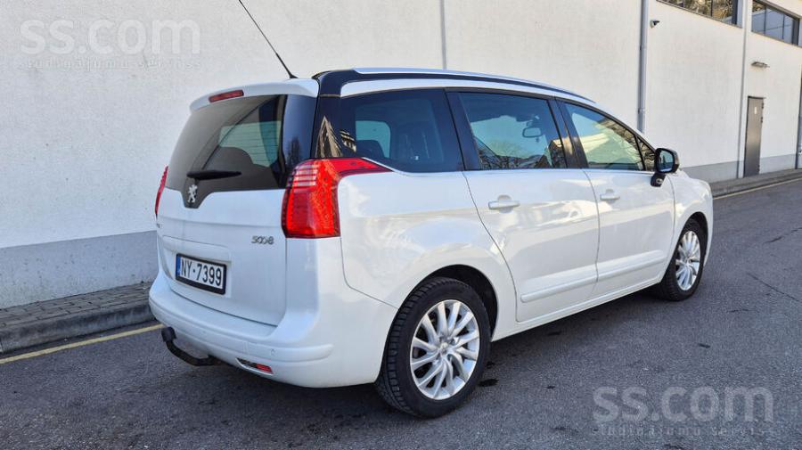 Balts Peugeot 5008 2011 Rīga, ar dzinēja tilpumu 2.00 L un nobraukumu 275 tūkst. km par 4400 €, foto 5 vietnē AUTOMOTO.COM.LV
