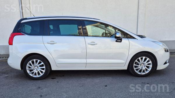 Balts Peugeot 5008 2011 Daugavpils, ar dzinēja tilpumu 2.00 L un nobraukumu 277 tūkst. km par 4450 €, foto 5 vietnē AUTOMOTO.COM.LV