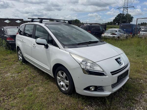 Balts Peugeot 5008 2012 Marijampole, ar dzinēja tilpumu 1.56 L un nobraukumu 216 tūkst. km par 3200 €, foto 1 vietnē AUTOMOTO.COM.LV