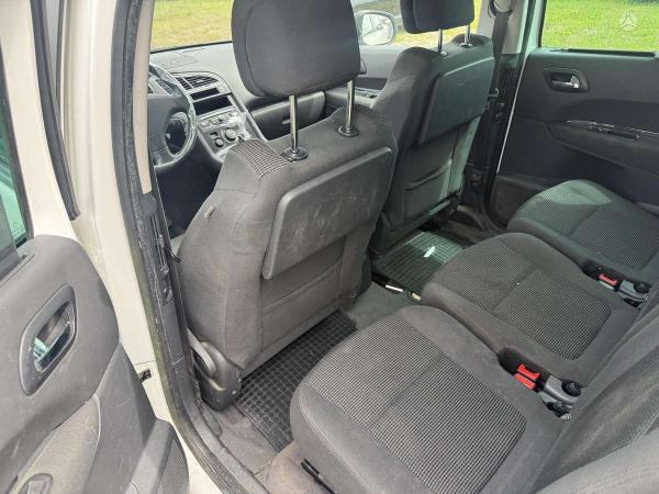 Balts Peugeot 5008 2012 Marijampole, ar dzinēja tilpumu 1.56 L un nobraukumu 216 tūkst. km par 3200 €, foto 7 vietnē AUTOMOTO.COM.LV