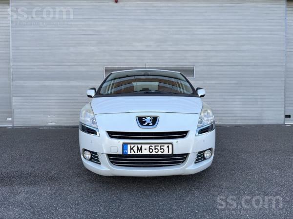 Balts Peugeot 5008 2012 Rīga, ar dzinēja tilpumu 1.60 L un nobraukumu 304 tūkst. km par 3200 €, foto 2 vietnē AUTOMOTO.COM.LV