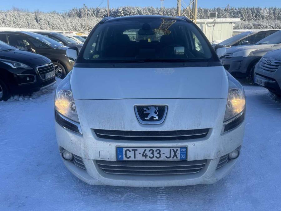 Balts Peugeot 5008 2013 Viļņa, ar dzinēja tilpumu 1.56 L un nobraukumu 270 tūkst. km par 4200 €, foto 2 vietnē AUTOMOTO.COM.LV