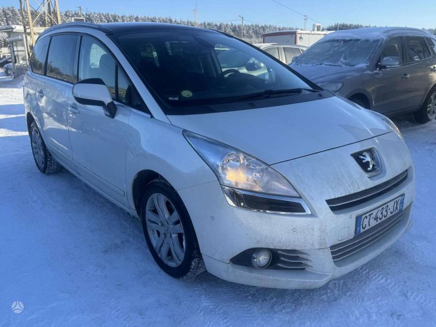 Balts Peugeot 5008 2013 Viļņa, ar dzinēja tilpumu 1.56 L un nobraukumu 270 tūkst. km par 4200 €, foto 3 vietnē AUTOMOTO.COM.LV
