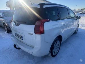 Balts Peugeot 5008 2013 Viļņa, ar dzinēja tilpumu 1.56 L un nobraukumu 270 tūkst. km par 4200 €, foto 4 vietnē AUTOMOTO.COM.LV