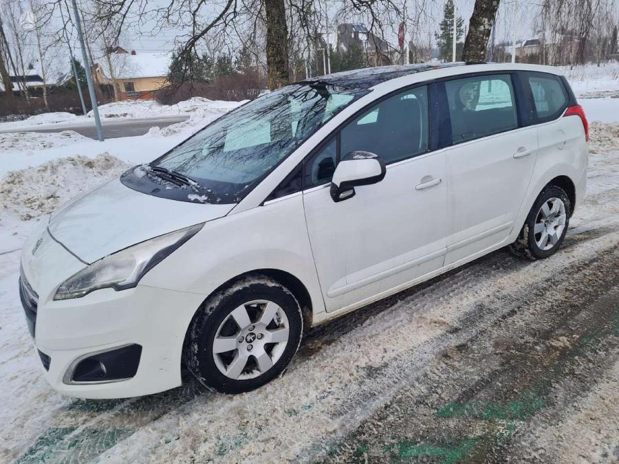 White Peugeot 5008 2014 in Taurage, with an engine capacity of 1.56 L and mileage of 173 thousand km for 4650 €, photo 3 on AUTOMOTO.COM.LV