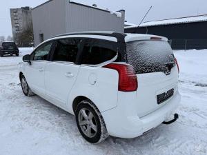 Balts Peugeot 5008 2014 Telšiai, ar dzinēja tilpumu 1.56 L un nobraukumu 282 tūkst. km par 5200 €, foto 5 vietnē AUTOMOTO.COM.LV