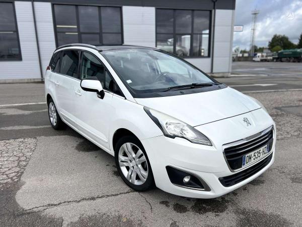 Balts Peugeot 5008 2014 Panevēža, ar dzinēja tilpumu 2.00 L un nobraukumu 324 tūkst. km par 4500 €, foto 3 vietnē AUTOMOTO.COM.LV