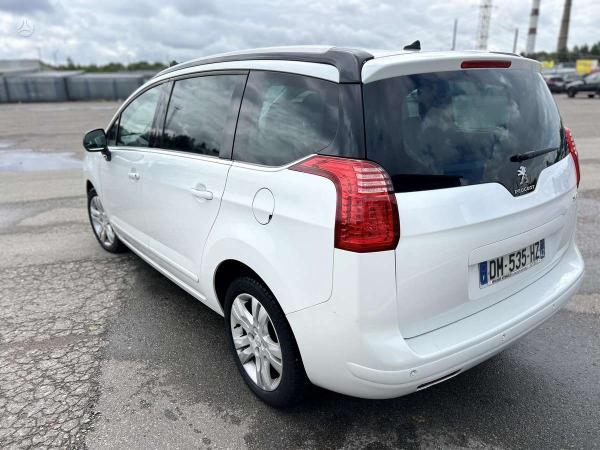 Balts Peugeot 5008 2014 Panevēža, ar dzinēja tilpumu 2.00 L un nobraukumu 324 tūkst. km par 4500 €, foto 7 vietnē AUTOMOTO.COM.LV