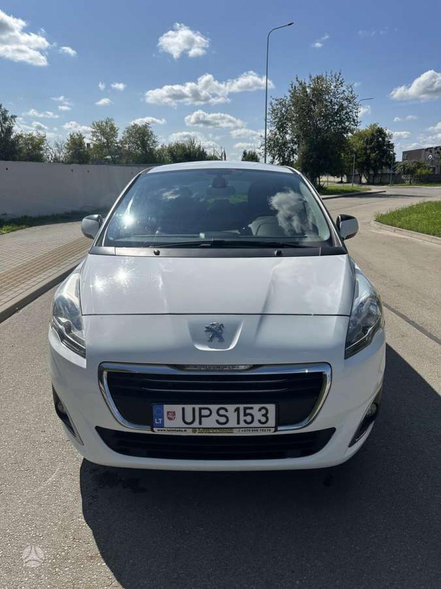 Balts Peugeot 5008 2014 Telšiai, ar dzinēja tilpumu 1.56 L un nobraukumu 321 tūkst. km par 4150 €, foto 3 vietnē AUTOMOTO.COM.LV