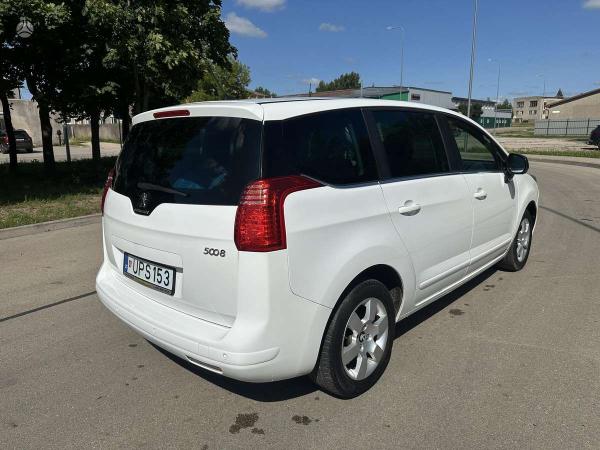 Balts Peugeot 5008 2014 Telšiai, ar dzinēja tilpumu 1.56 L un nobraukumu 321 tūkst. km par 4150 €, foto 5 vietnē AUTOMOTO.COM.LV