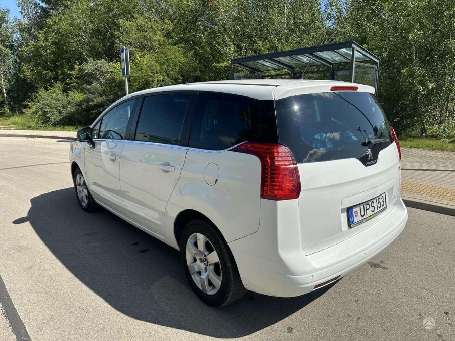 Balts Peugeot 5008 2014 Telšiai, ar dzinēja tilpumu 1.56 L un nobraukumu 321 tūkst. km par 4150 €, foto 9 vietnē AUTOMOTO.COM.LV