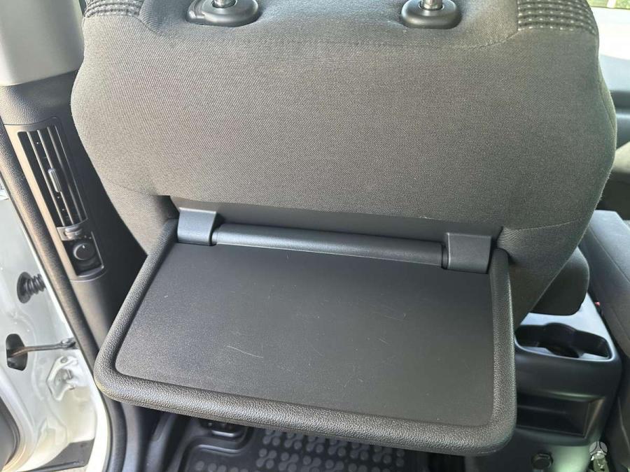 Balts Peugeot 5008 2014 Telšiai, ar dzinēja tilpumu 1.56 L un nobraukumu 321 tūkst. km par 4150 €, foto 17 vietnē AUTOMOTO.COM.LV