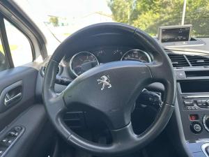 Balts Peugeot 5008 2014 Telšiai, ar dzinēja tilpumu 1.56 L un nobraukumu 321 tūkst. km par 4150 €, foto 19 vietnē AUTOMOTO.COM.LV