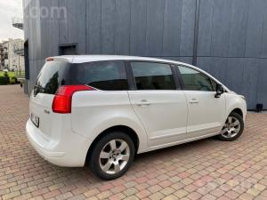 Balts Peugeot 5008 2014 Rīga, ar dzinēja tilpumu 1.60 L un nobraukumu 302 tūkst. km par 4300 €, foto 3 vietnē AUTOMOTO.COM.LV
