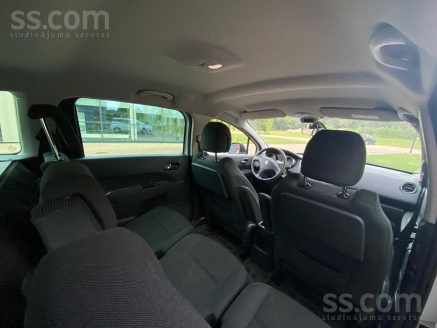Balts Peugeot 5008 2014 Rīga, ar dzinēja tilpumu 1.60 L un nobraukumu 302 tūkst. km par 4300 €, foto 5 vietnē AUTOMOTO.COM.LV