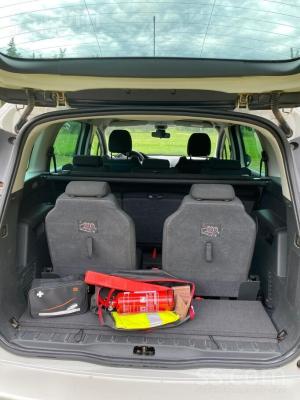 Balts Peugeot 5008 2014 Rīga, ar dzinēja tilpumu 1.60 L un nobraukumu 302 tūkst. km par 4300 €, foto 7 vietnē AUTOMOTO.COM.LV