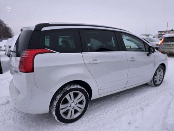 Balts Peugeot 5008 2015 Tauragė, ar dzinēja tilpumu 1.56 L un nobraukumu 174 tūkst. km par 6800 €, foto 5 vietnē AUTOMOTO.COM.LV