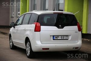 White Peugeot 5008 2015 in Riga, with an engine capacity of 1.60 L and mileage of 210 thousand km for 4995 €, photo 5 on AUTOMOTO.COM.LV