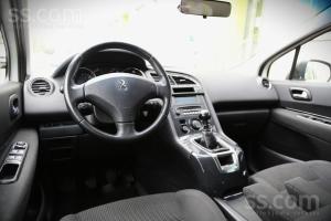 Balts Peugeot 5008 2015 Rīga, ar dzinēja tilpumu 1.60 L un nobraukumu 210 tūkst. km par 4995 €, foto 8 vietnē AUTOMOTO.COM.LV