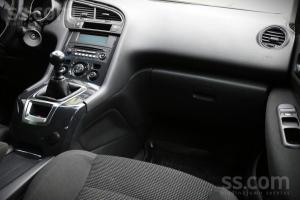 Balts Peugeot 5008 2015 Rīga, ar dzinēja tilpumu 1.60 L un nobraukumu 210 tūkst. km par 4995 €, foto 11 vietnē AUTOMOTO.COM.LV