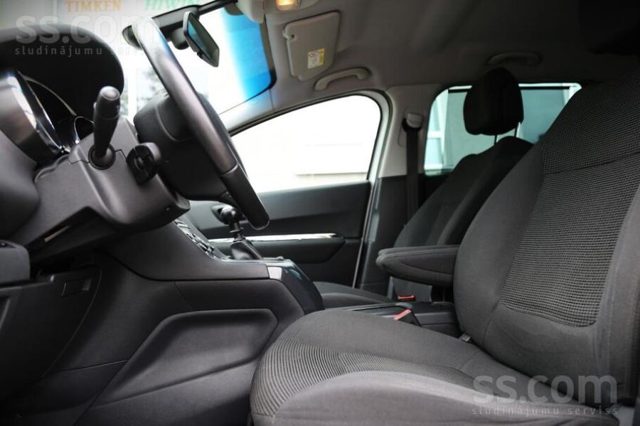 Balts Peugeot 5008 2015 Rīga, ar dzinēja tilpumu 1.60 L un nobraukumu 210 tūkst. km par 4995 €, foto 12 vietnē AUTOMOTO.COM.LV
