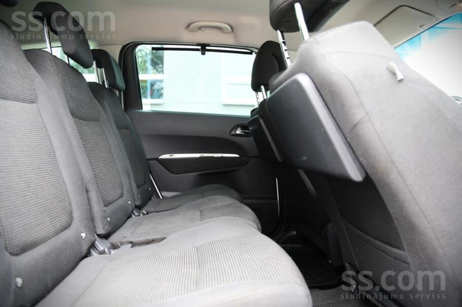 Balts Peugeot 5008 2015 Rīga, ar dzinēja tilpumu 1.60 L un nobraukumu 210 tūkst. km par 4995 €, foto 14 vietnē AUTOMOTO.COM.LV