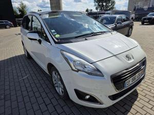 White Peugeot 5008 2015 in Taurage, with an engine capacity of 1.56 L and mileage of 190 thousand km for 5800 €, photo 8 on AUTOMOTO.COM.LV