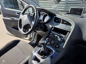 White Peugeot 5008 2015 in Taurage, with an engine capacity of 1.56 L and mileage of 190 thousand km for 5800 €, photo 16 on AUTOMOTO.COM.LV