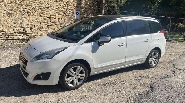 Balts Peugeot 5008 2015 Tauragė, ar dzinēja tilpumu 1.56 L un nobraukumu 252 tūkst. km par 4400 €, foto 3 vietnē AUTOMOTO.COM.LV