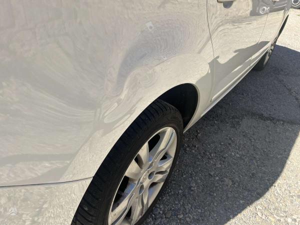 Balts Peugeot 5008 2015 Tauragė, ar dzinēja tilpumu 1.56 L un nobraukumu 252 tūkst. km par 4400 €, foto 11 vietnē AUTOMOTO.COM.LV