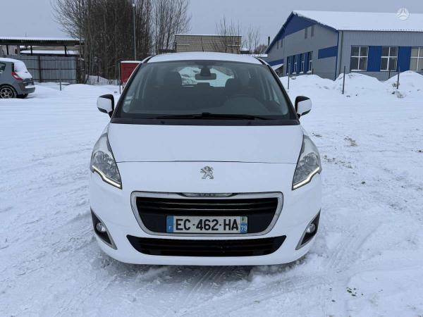 White Peugeot 5008 2016 in Taurage, with an engine capacity of 1.56 L and mileage of 268 thousand km for 5200 €, photo 2 on AUTOMOTO.COM.LV