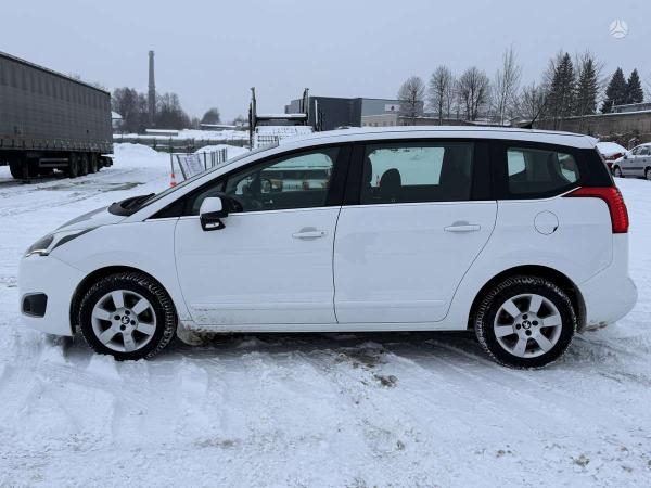 White Peugeot 5008 2016 in Taurage, with an engine capacity of 1.56 L and mileage of 268 thousand km for 5200 €, photo 8 on AUTOMOTO.COM.LV