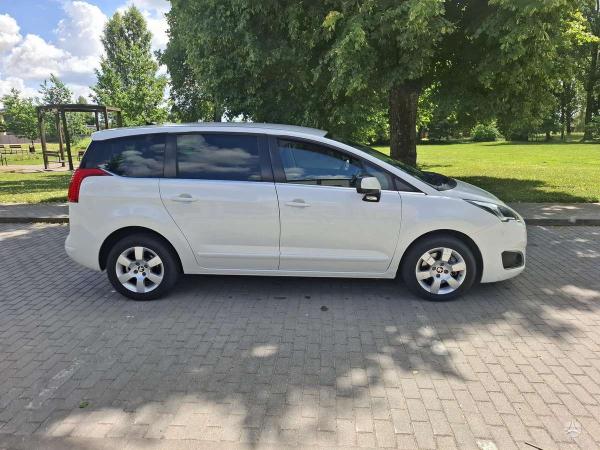 Balts Peugeot 5008 2016 Tauragė, ar dzinēja tilpumu 1.56 L un nobraukumu 240 tūkst. km par 5200 €, foto 4 vietnē AUTOMOTO.COM.LV