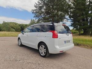 White Peugeot 5008 2016 in Taurage, with an engine capacity of 1.56 L and mileage of 280 thousand km for 5500 €, photo 9 on AUTOMOTO.COM.LV