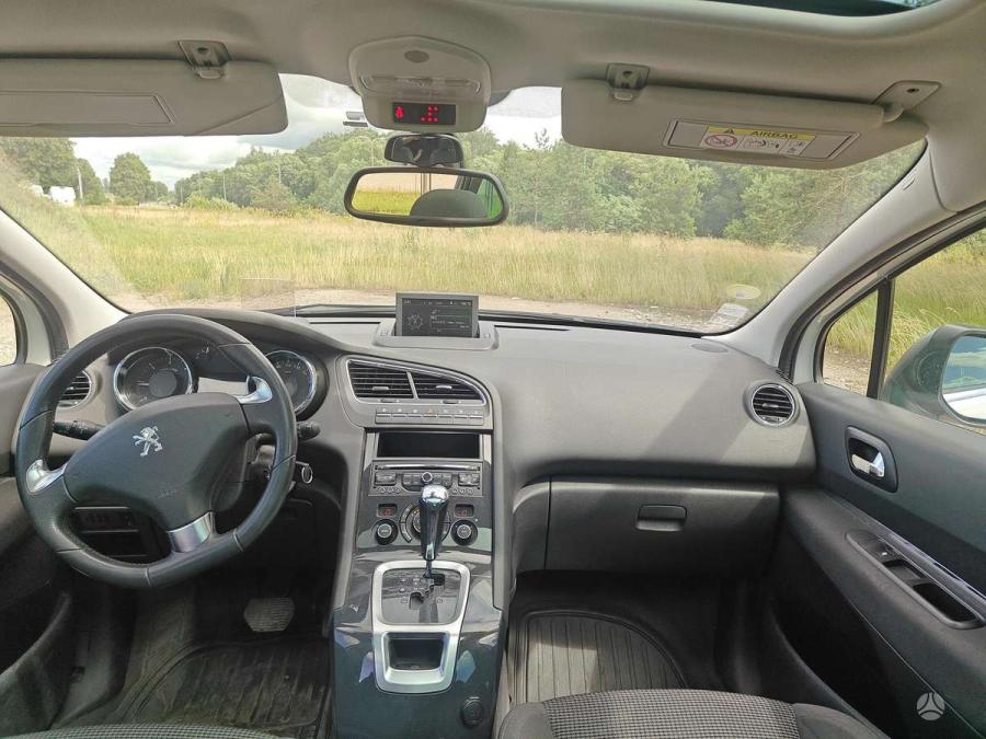 White Peugeot 5008 2016 in Taurage, with an engine capacity of 1.56 L and mileage of 280 thousand km for 5500 €, photo 13 on AUTOMOTO.COM.LV