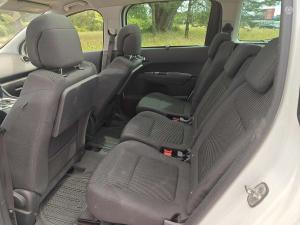 White Peugeot 5008 2016 in Taurage, with an engine capacity of 1.56 L and mileage of 280 thousand km for 5500 €, photo 14 on AUTOMOTO.COM.LV