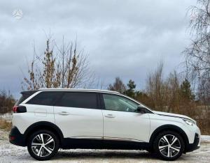White Peugeot 5008 2017 in Siauliai, with an engine capacity of 1.20 L and mileage of 167 thousand km for 12950 €, photo 16 on AUTOMOTO.COM.LV