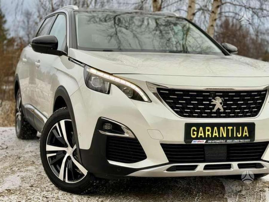 White Peugeot 5008 2017 in Siauliai, with an engine capacity of 1.20 L and mileage of 167 thousand km for 12950 €, photo 13 on AUTOMOTO.COM.LV
