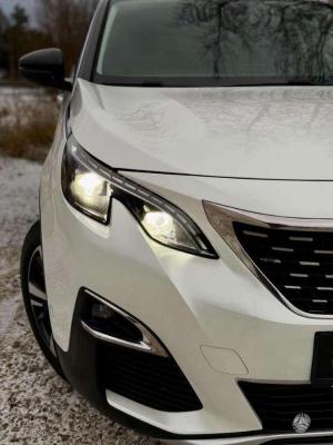 White Peugeot 5008 2017 in Siauliai, with an engine capacity of 1.20 L and mileage of 167 thousand km for 12950 €, photo 19 on AUTOMOTO.COM.LV