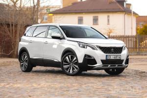 Balts Peugeot 5008 2017 Jelgava, ar dzinēja tilpumu 1.20 L un nobraukumu 0 tūkst. km par 10990 €, foto  vietnē AUTOMOTO.COM.LV