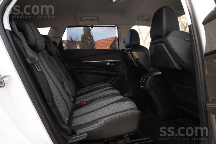 Balts Peugeot 5008 2017 Jelgava, ar dzinēja tilpumu 1.20 L un nobraukumu 0 tūkst. km par 10990 €, foto 23 vietnē AUTOMOTO.COM.LV