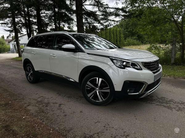 Balts Peugeot 5008 2017 Tauragė, ar dzinēja tilpumu 1.20 L un nobraukumu 151 tūkst. km par 8800 €, foto 1 vietnē AUTOMOTO.COM.LV