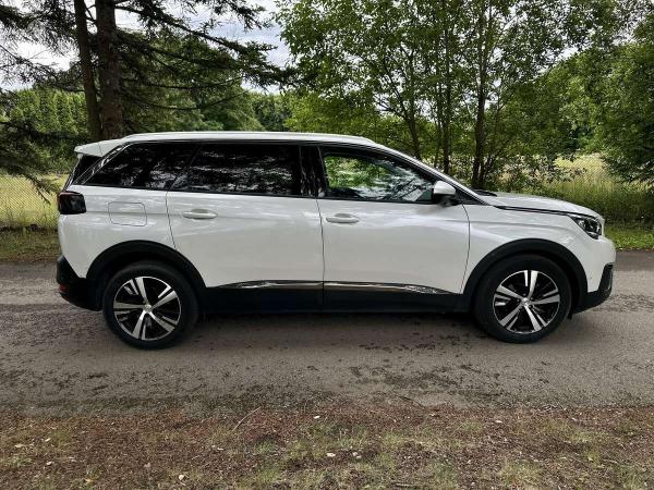 Balts Peugeot 5008 2017 Tauragė, ar dzinēja tilpumu 1.20 L un nobraukumu 151 tūkst. km par 8800 €, foto 5 vietnē AUTOMOTO.COM.LV