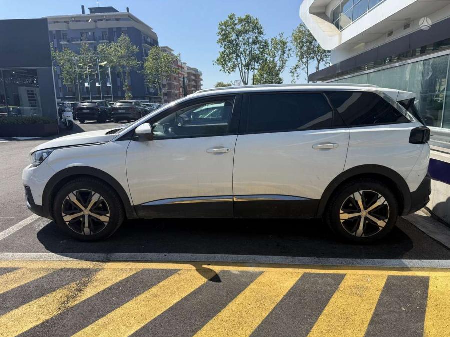 White Peugeot 5008 2017 in Utena, with an engine capacity of 1.56 L and mileage of 370 thousand km for 4850 €, photo 3 on AUTOMOTO.COM.LV