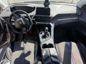 White Peugeot 5008 2017 in Utena, with an engine capacity of 1.56 L and mileage of 370 thousand km for 4850 €, photo 9 on AUTOMOTO.COM.LV