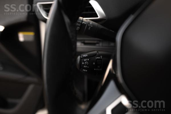 Balts Peugeot 5008 2017 Jelgava, ar dzinēja tilpumu 1.20 L un nobraukumu 0 tūkst. km par 9750 €, foto 9 vietnē AUTOMOTO.COM.LV