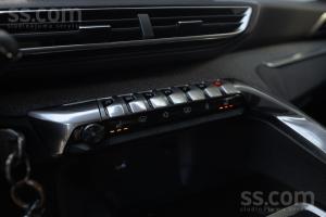 Белый Пежо 5008 2017 в Елгава, объемом двигателя 1.20 л и пробегом 0 тыс. км за 9750 €, фото 12 на AUTOMOTO.COM.LV
