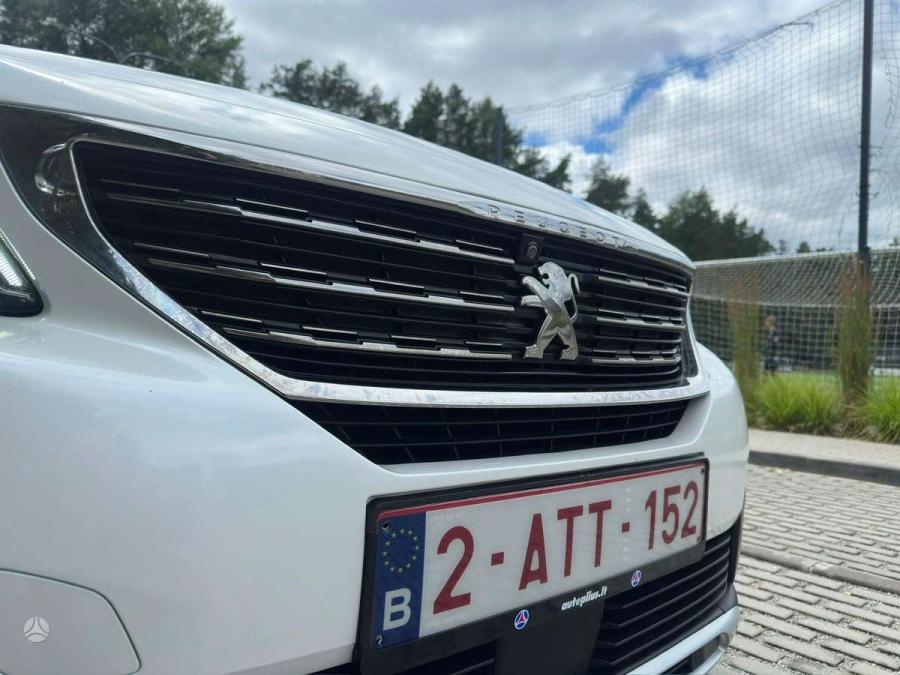 Balts Peugeot 5008 2017 Viļņa, ar dzinēja tilpumu 1.56 L un nobraukumu 252 tūkst. km par 10300 €, foto 15 vietnē AUTOMOTO.COM.LV