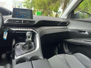 Balts Peugeot 5008 2017 Viļņa, ar dzinēja tilpumu 1.56 L un nobraukumu 252 tūkst. km par 10300 €, foto 21 vietnē AUTOMOTO.COM.LV